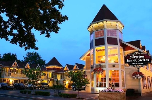 Silverton Inn & Suites – Silverton OR – Certified Folder